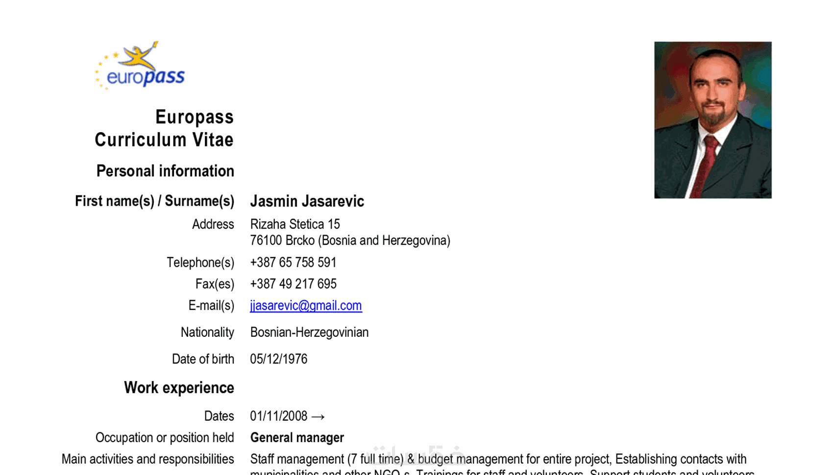 اقدم لك ملف CV للتقديم في العمل - خمسات